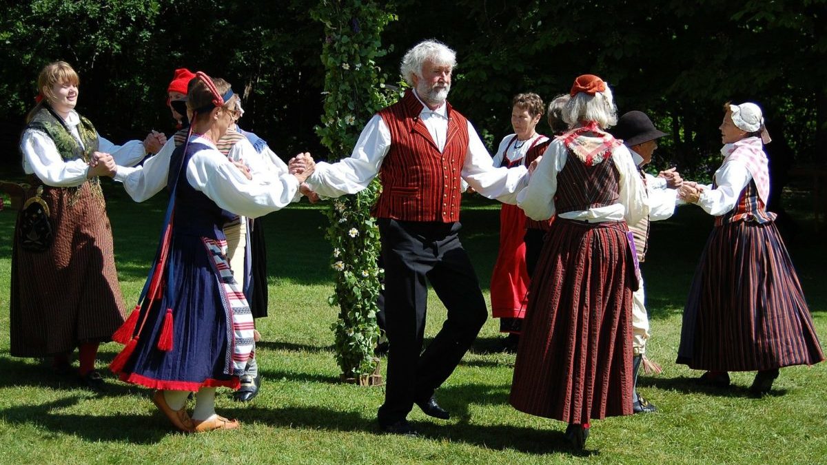 Mennonite Folklorama Pavilion the Only One Without Booze or Dancing