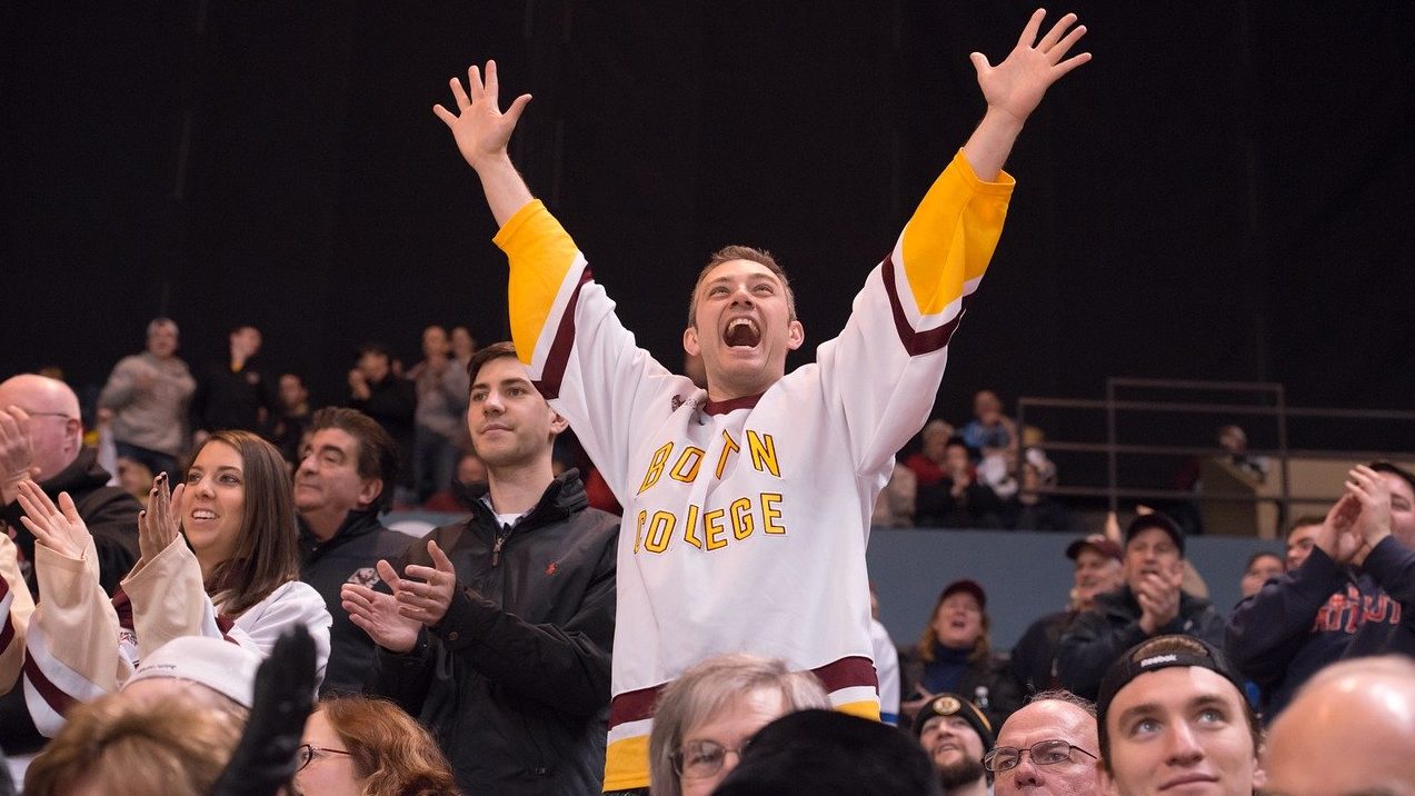 American Man Claims to be Huge 'Hackey' Fan