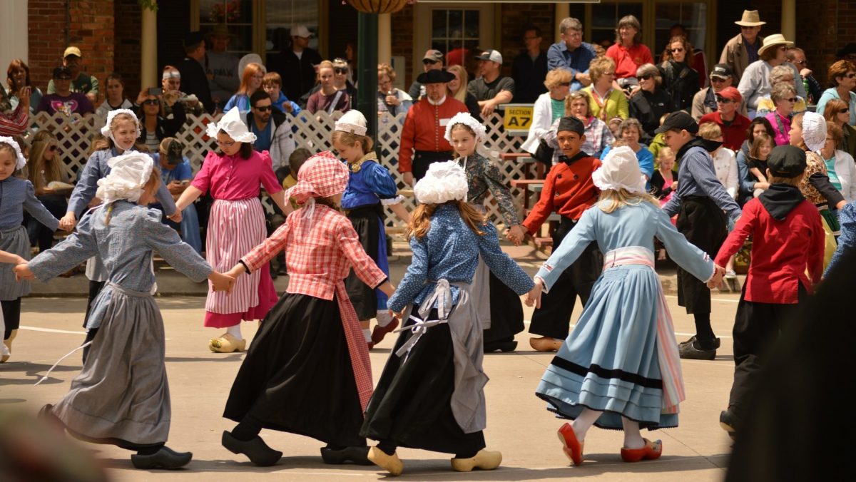 "It's Not Dancing!" : Mennonites Gather for Weekly 'Circle Games'